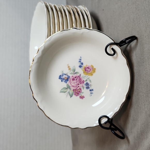 SCIO | Dining | Set Of 2 Scio Pottery Hazel Fruit Dessert Bowl Floral ...